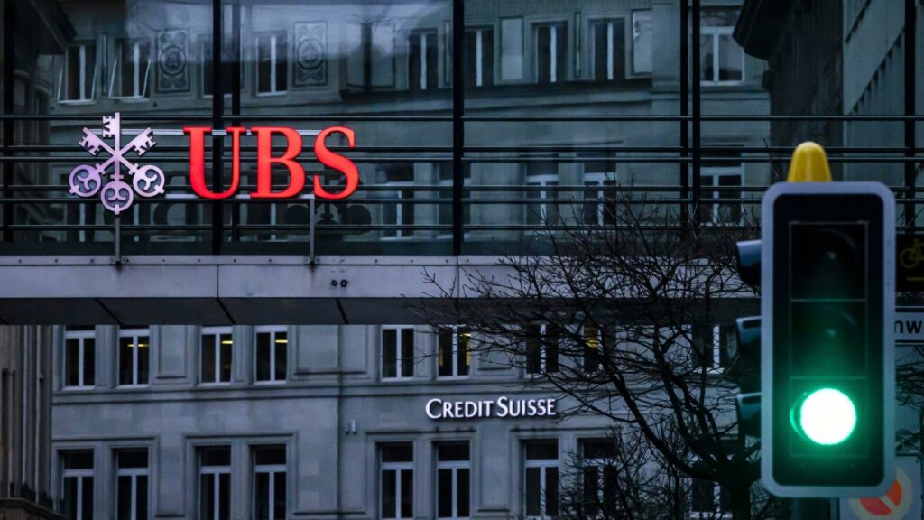 Tarihi An: UBS, Credit Suisse’i Satın Alıyor! Yatırımcılar Ne Beklemeli? - Midas