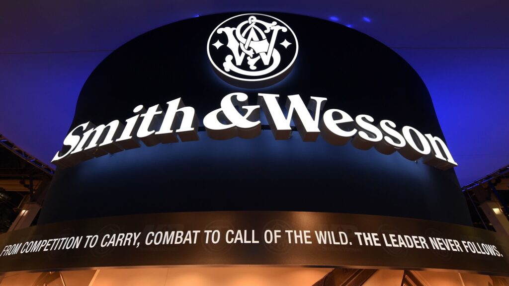 Smith & Wesson'ın kârı beklentilerin altında kaldı - Midas
