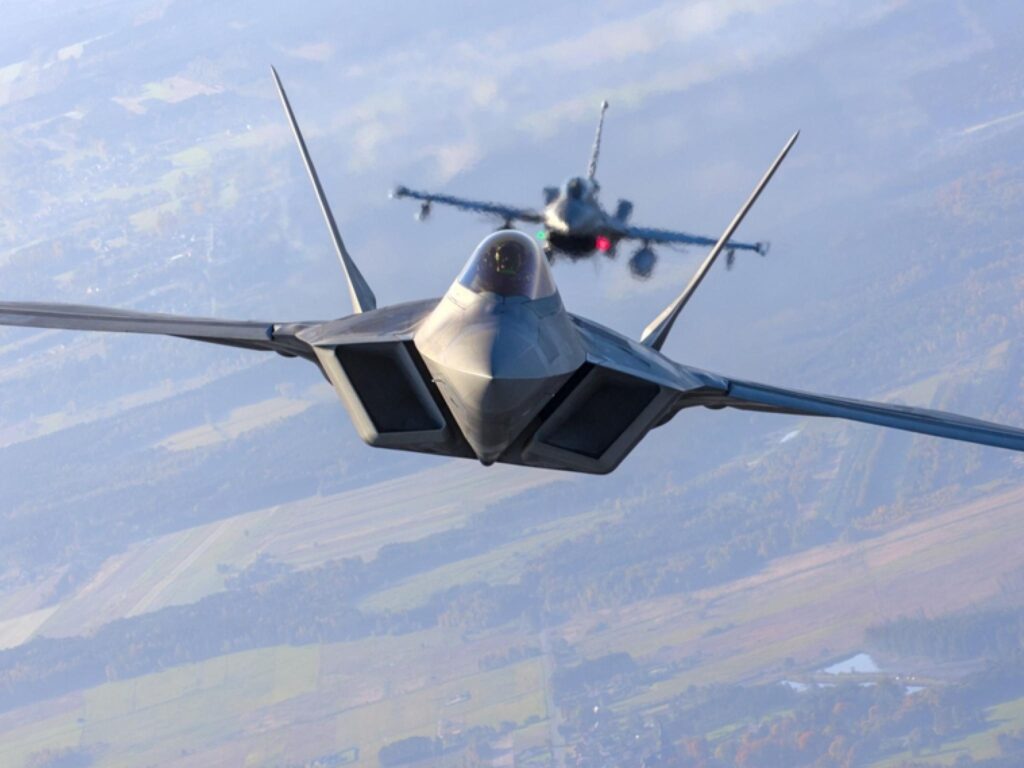 Lockheed Martin'den F-22'ye yeni savunma sistemi - Midas